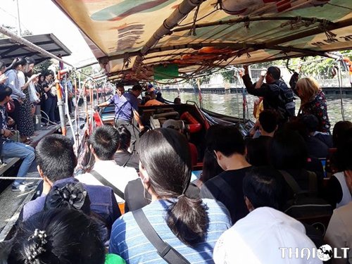 Canal Boats in Bangkok - Khlong Saen Saeb Boat Service