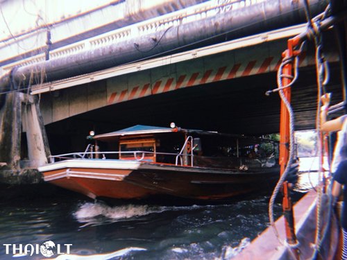 Canal Boats in Bangkok - Khlong Saen Saeb Boat Service